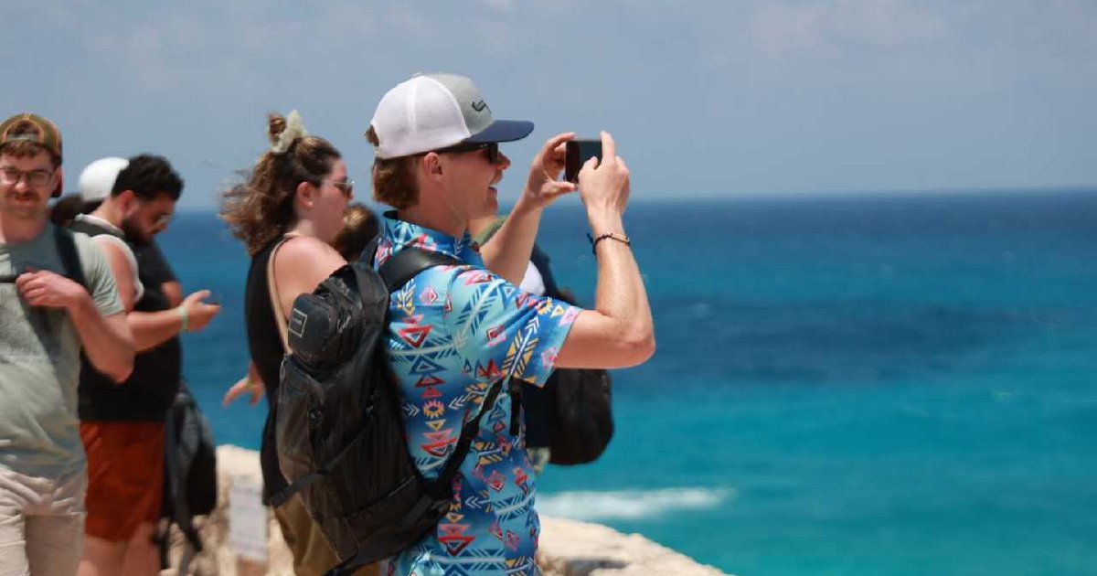 Baja del petróleo alivia costos turísticos en Quintana Roo