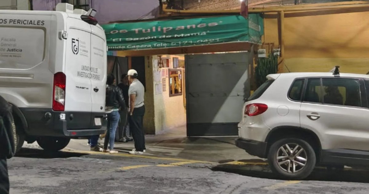 Hallan dos cuerpos con signos de violencia en restaurante de CDMX