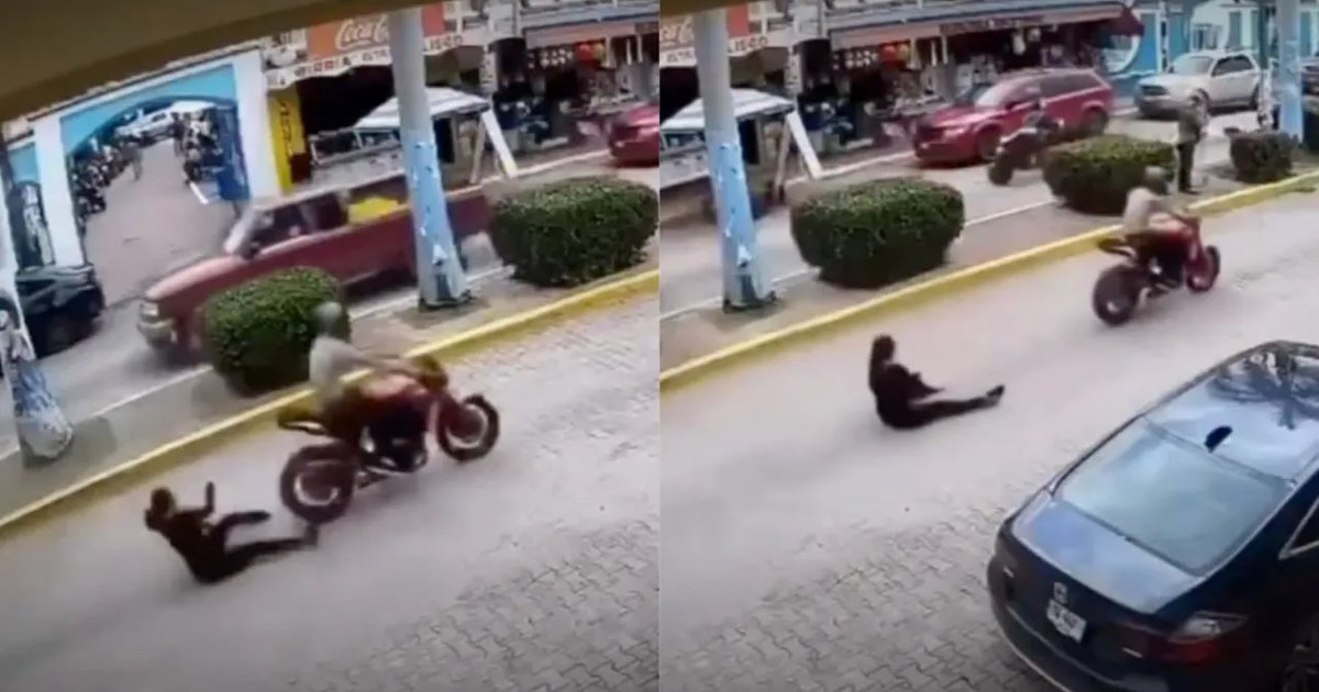 Motociclista hace caballito en Edomex; mujer y bebé caen al piso